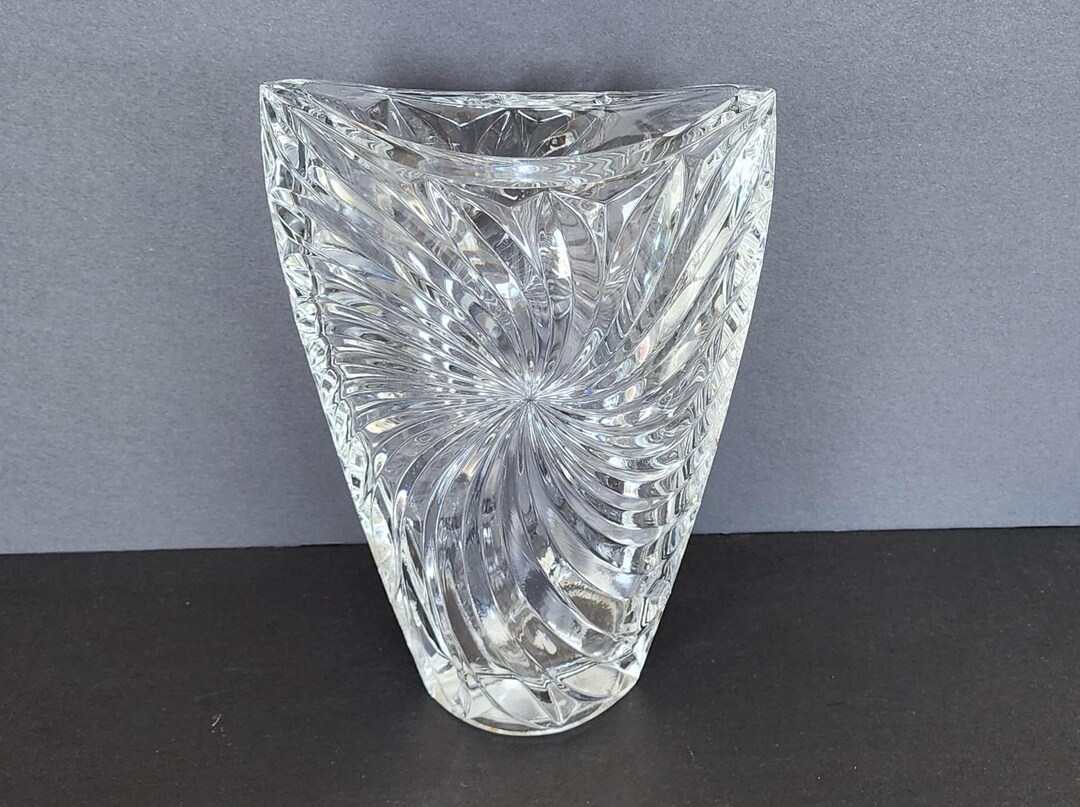 Large Crystal Vase by Studio Nova Pinwheel Design 10 Inch - Etsy