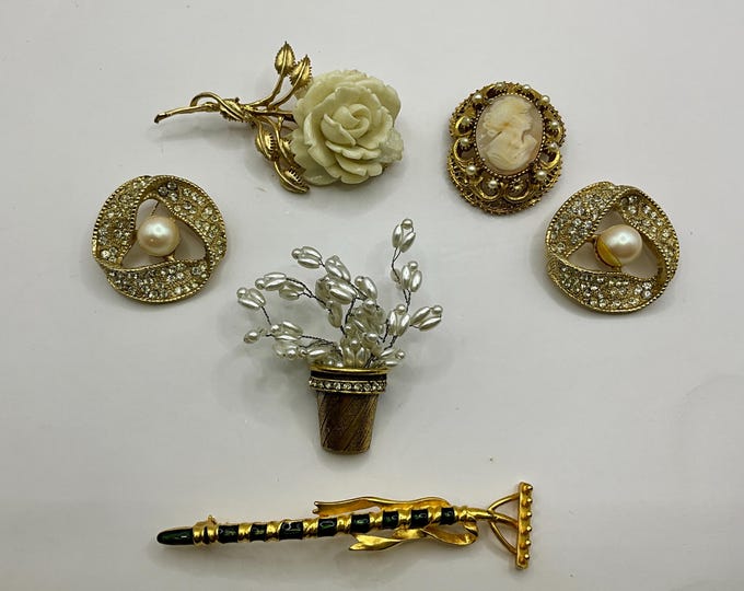MY17 Vintage Different Designs and Sizes Lot of 6 Assorted Brooches ...