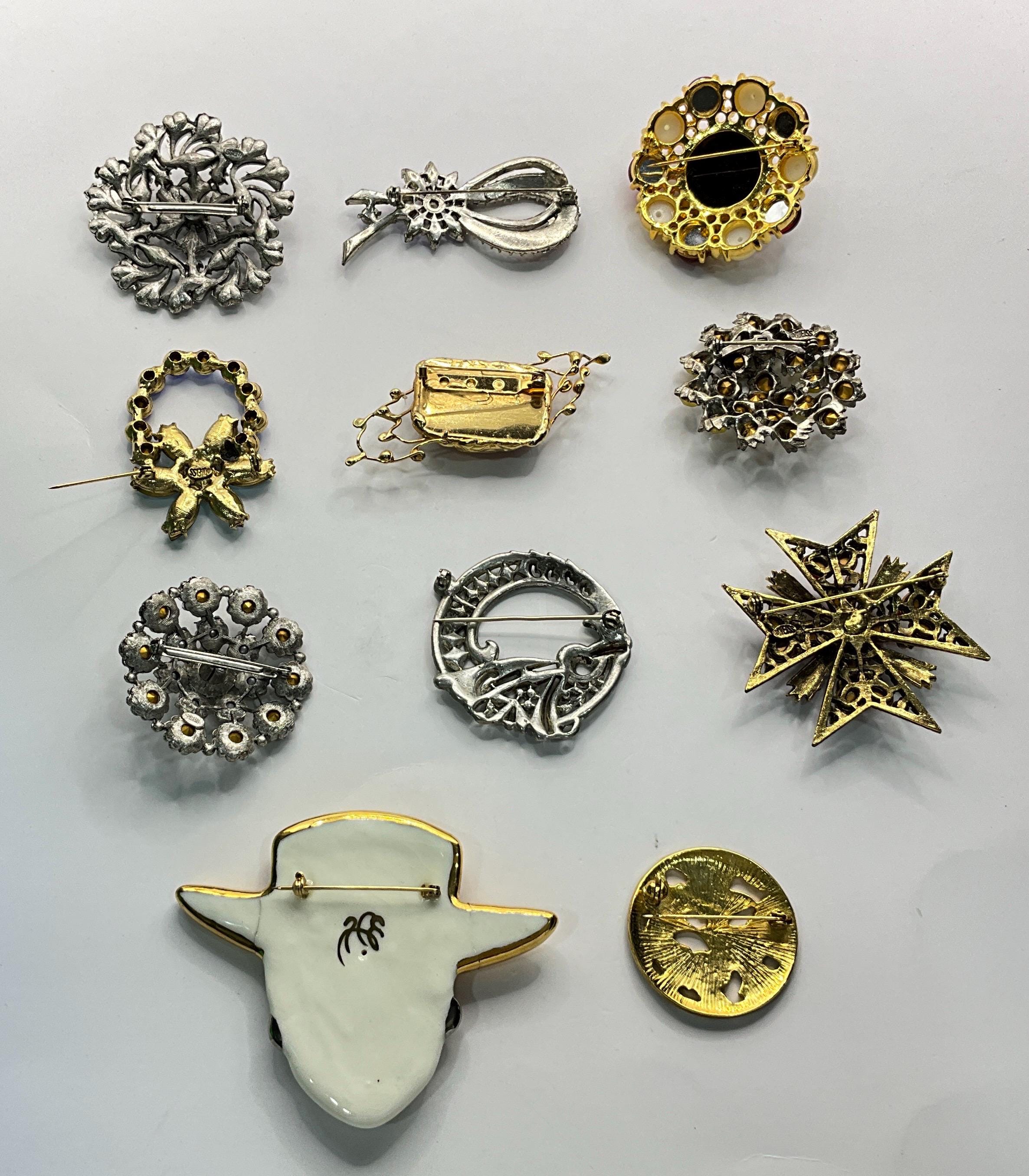 ET247 Vintage Brooches Pins Lot of 11 Assorted Different Designs and ...