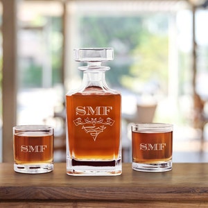 Custom Whiskey Decanter Set With Premium Engraving Quality - Etsy