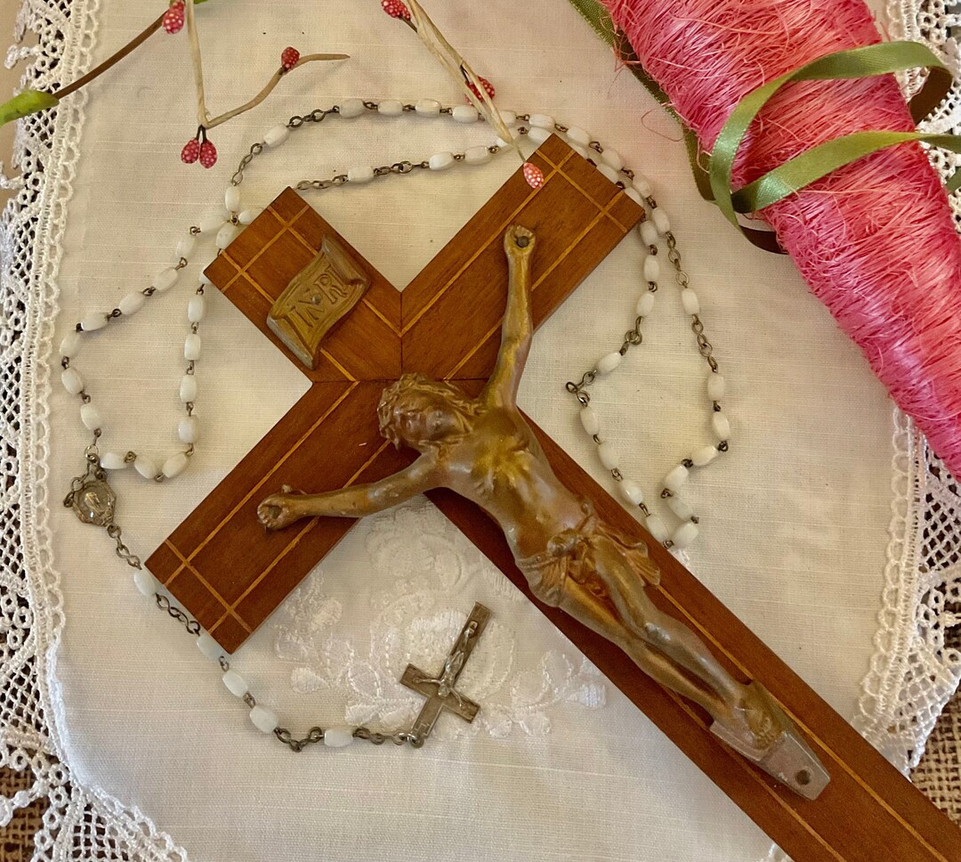 Pretty VINTAGE WHITE ROSARY Silver Cross Medal Virgin Mary Complete ...