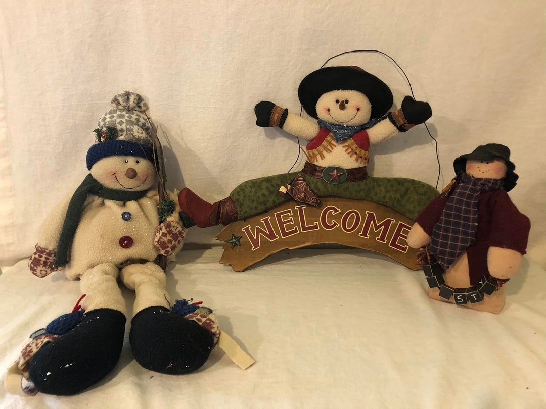 Cowboy Snowman Welcome Door Sign 25in Plush Snowman W Shovel & 9ub ...