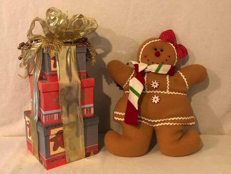 1in T Gingerbread Man Stacked Box W Bow & 1in Tall Gingerbread Girl ...