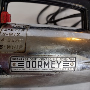 Vintage Dormeyer Dormey Model 7600 Hand Mixer W/both Original Beaters ...