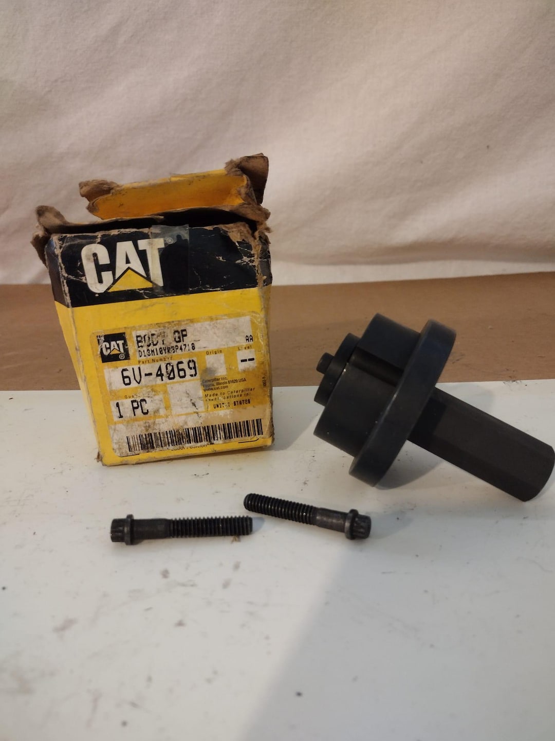 NOS CATERPILLAR 6V4069 CAT 3208 Engines Fuel Injection Pump Drive Gear ...
