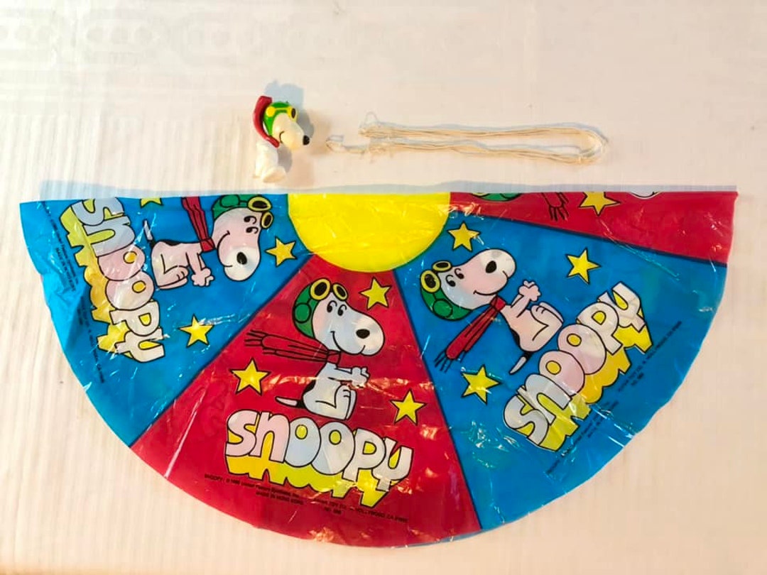 Vintage 1965 Aviva Snoopy Paratrooper Parachute Flying Ace W/ Snoopy Figurine & Cord - Etsy