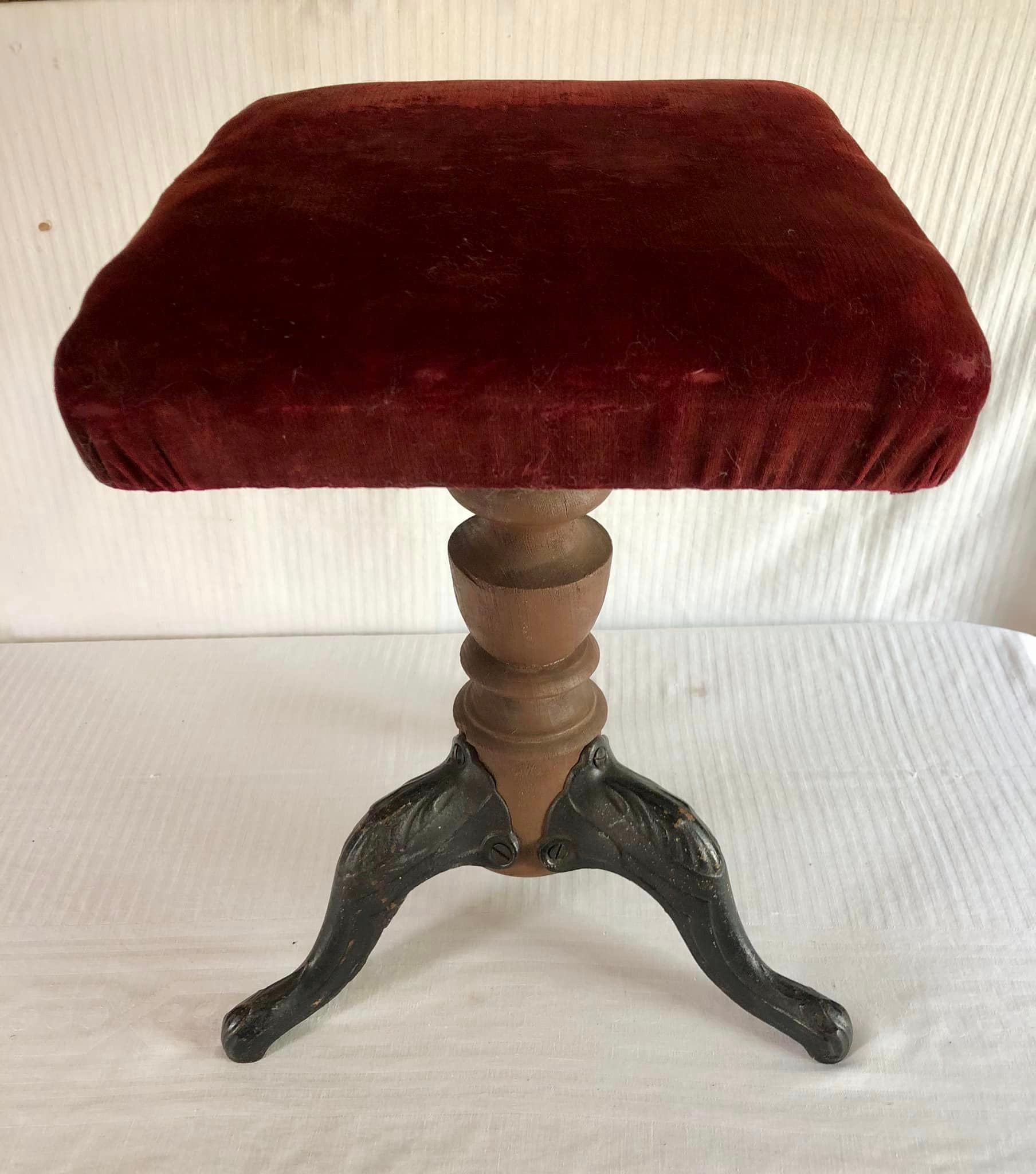 Circa 1930's/40's Antique Tonk Organ/piano Stool W/ Cast Iron Legs - Etsy