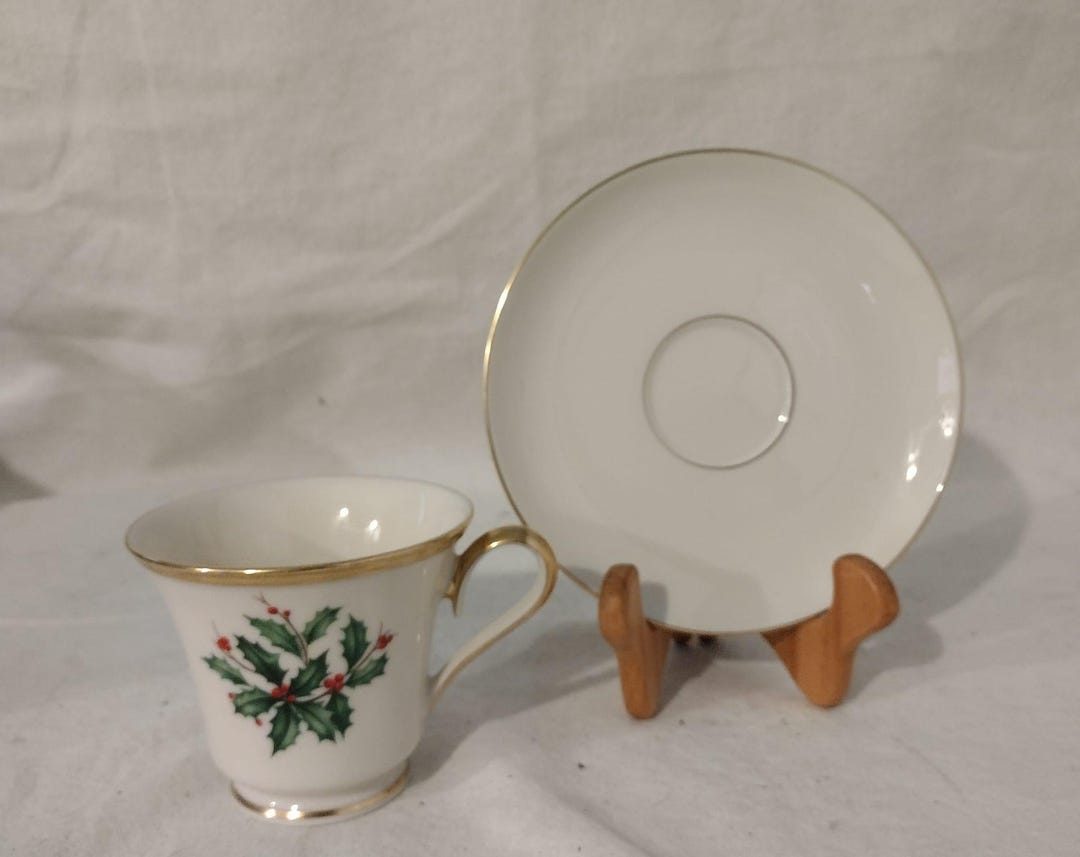 Lenox Holiday Dinnerware Collection Holly and Berry Teacup. - Etsy