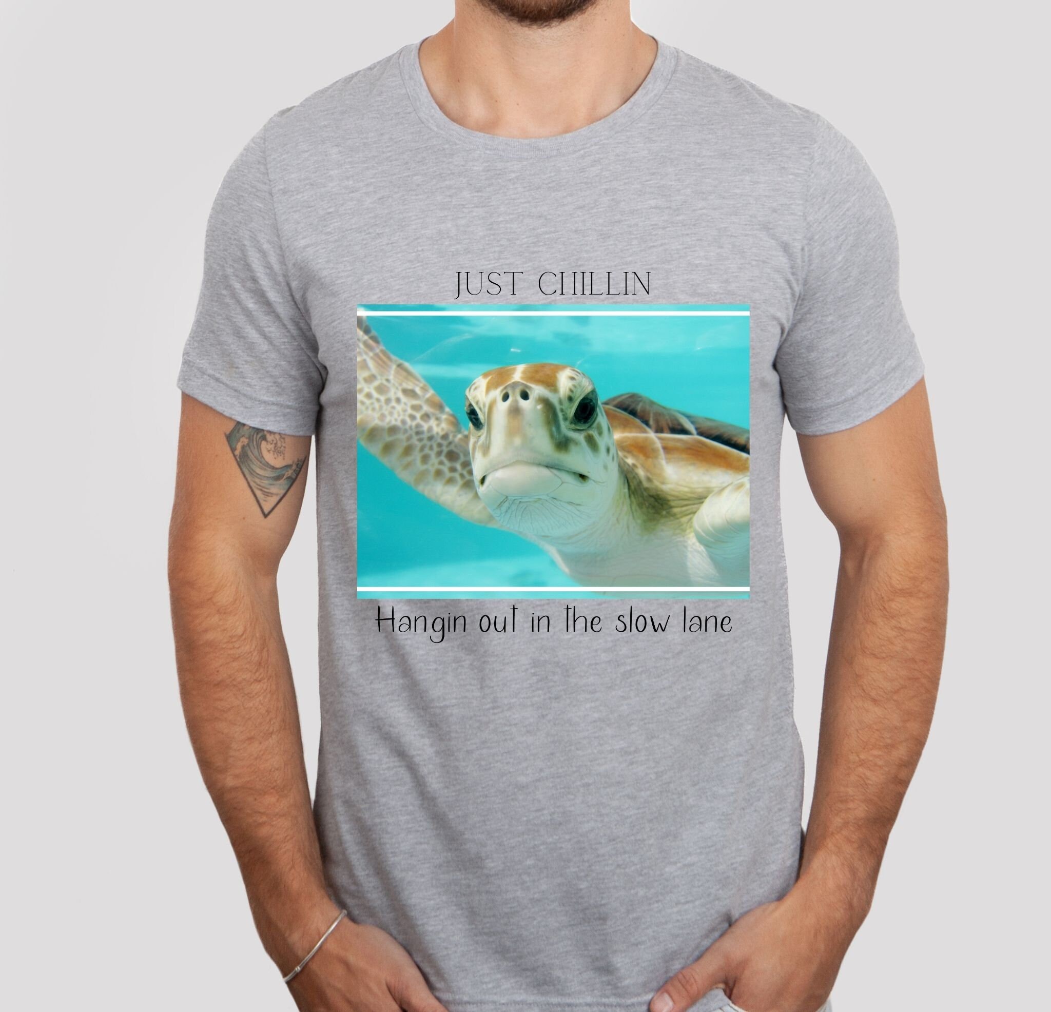 Turtle Just Chillin, Hangin Out in the Slow Lane, Sea Turtle Beach ...