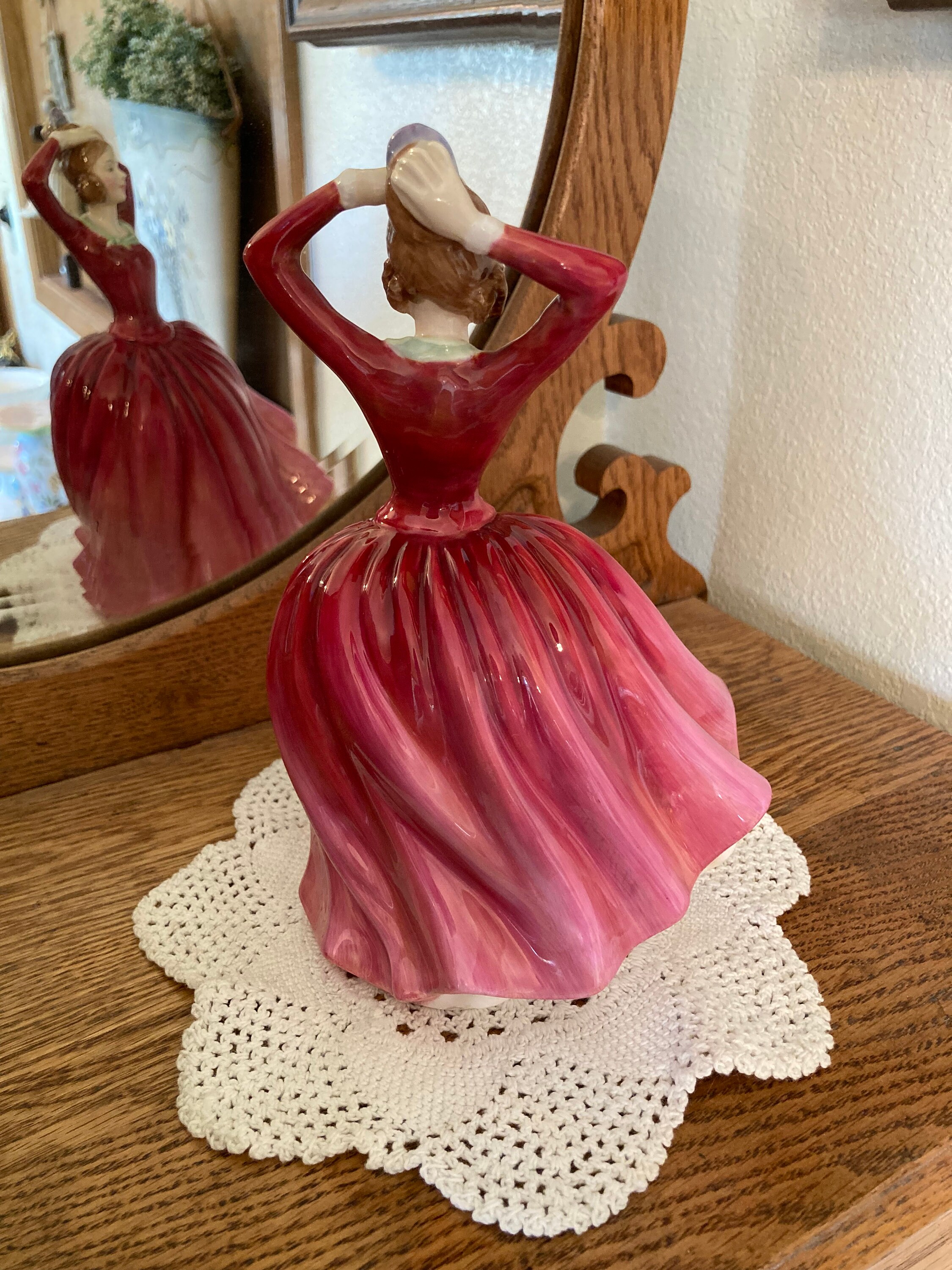 Royal Doulton Pretty Lady Figurine katrina HN2327 With Red Dress, First ...