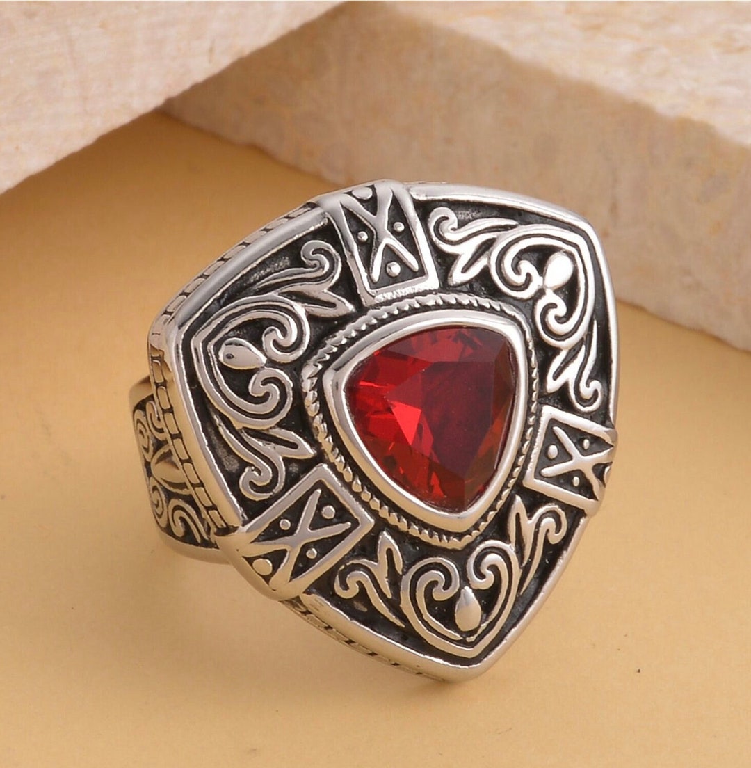 Red CZ Shield Filigree Ring in Black Oxidized Stainless Steel (size 9 ...