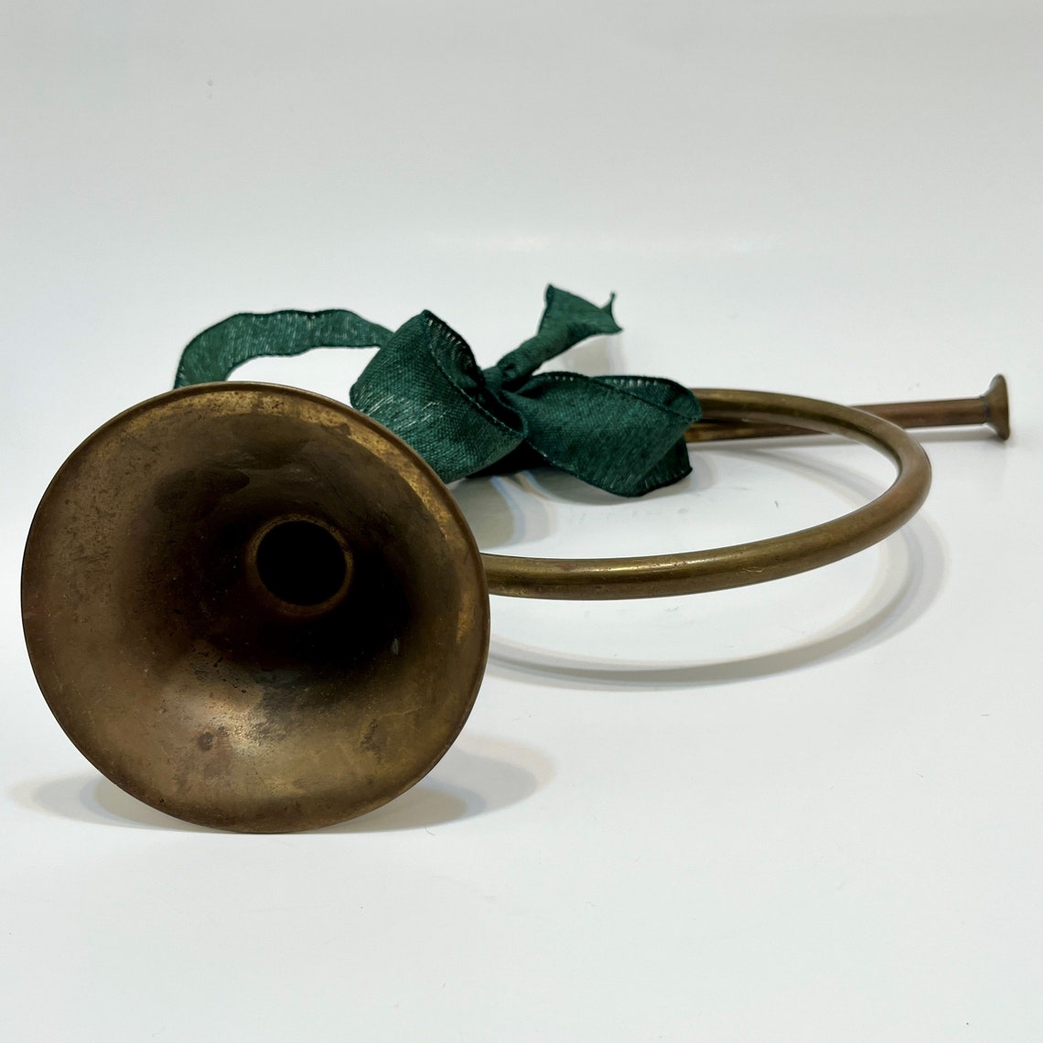 Pair of Brass Horns Christmas Wall Decor | Set of 2 Decorative Holiday ...