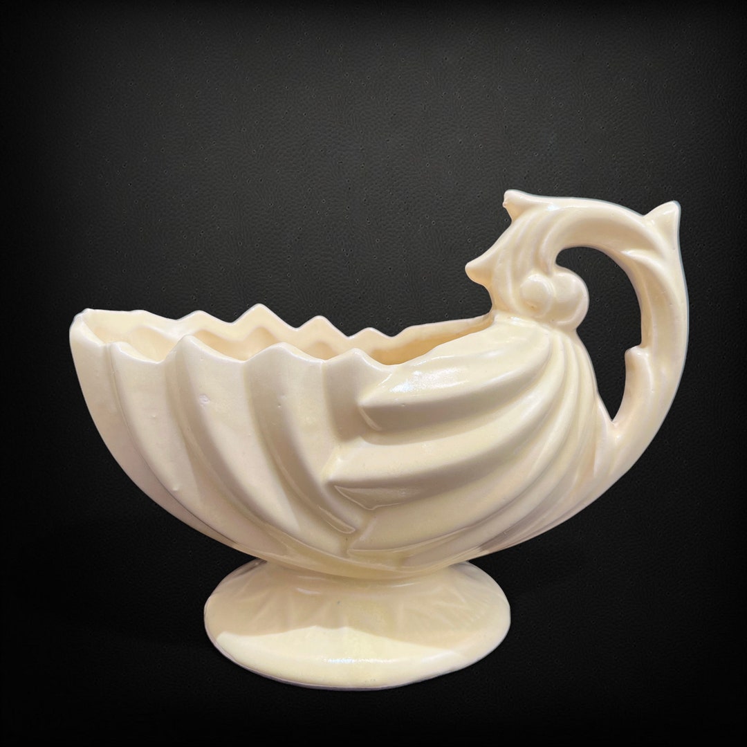 Vintage Mccoy Pottery Creamy Yellow Shell Planter | Succulent Planter ...