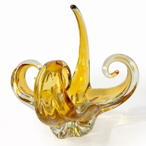 Vintage Chalet Glass Honey Amber Spike & Curl Basket | 4 Point Pull ...