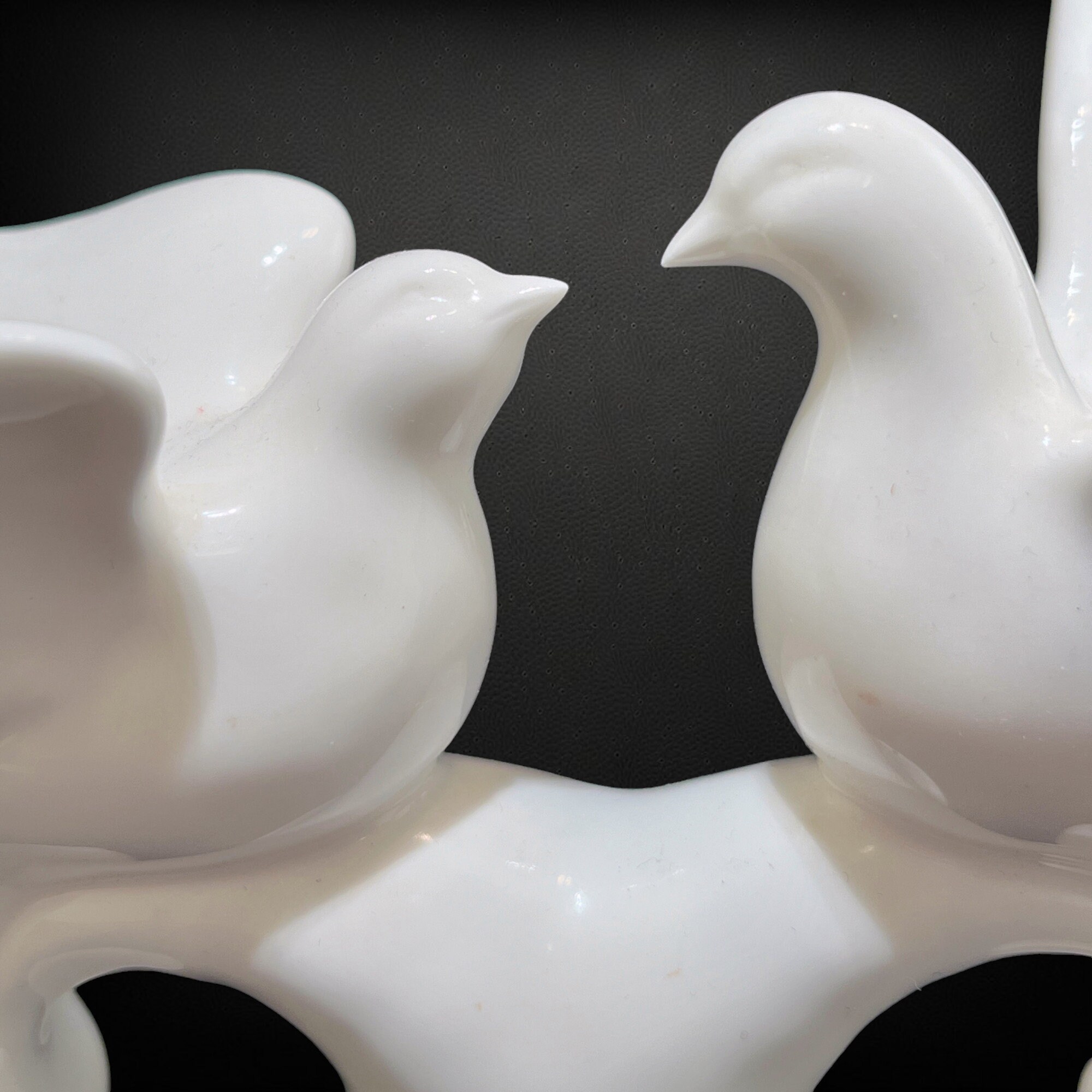 Pair of White Doves Coalport Figurine Vintage Coalport Moments Peace ...