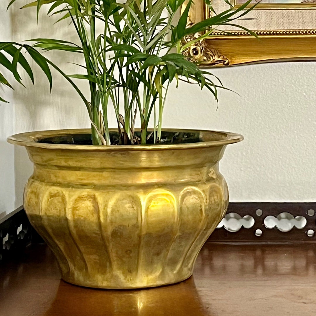 Vintage Round Brass Planter With Swirl Design | Spiral Ribbed ...