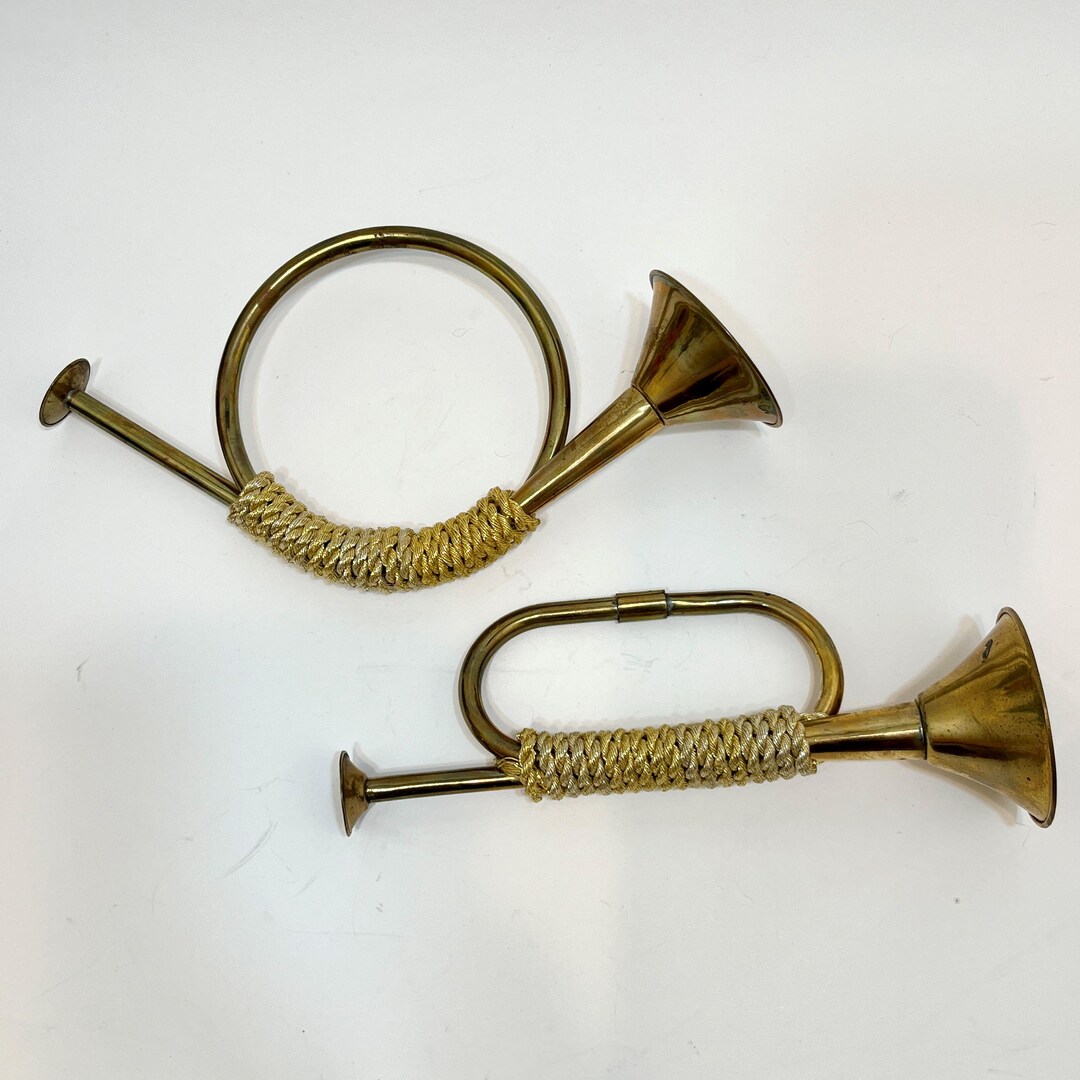 Pair of Medium Brass Horns Christmas Wall Decor | Set of 2 Decorative ...