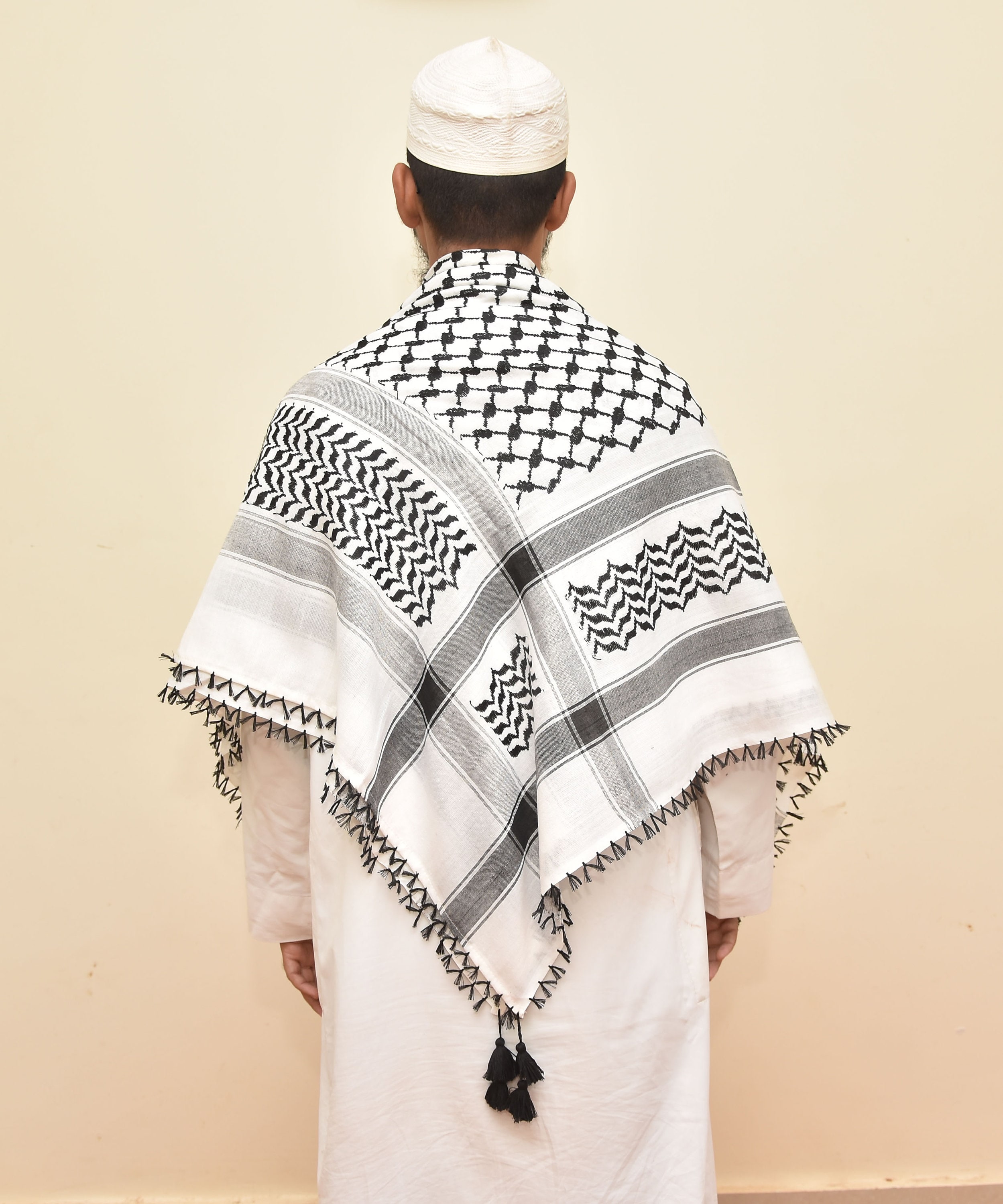 Black & White Palestine Keffiyeh Scarf: Traditional Arab Shemagh With ...