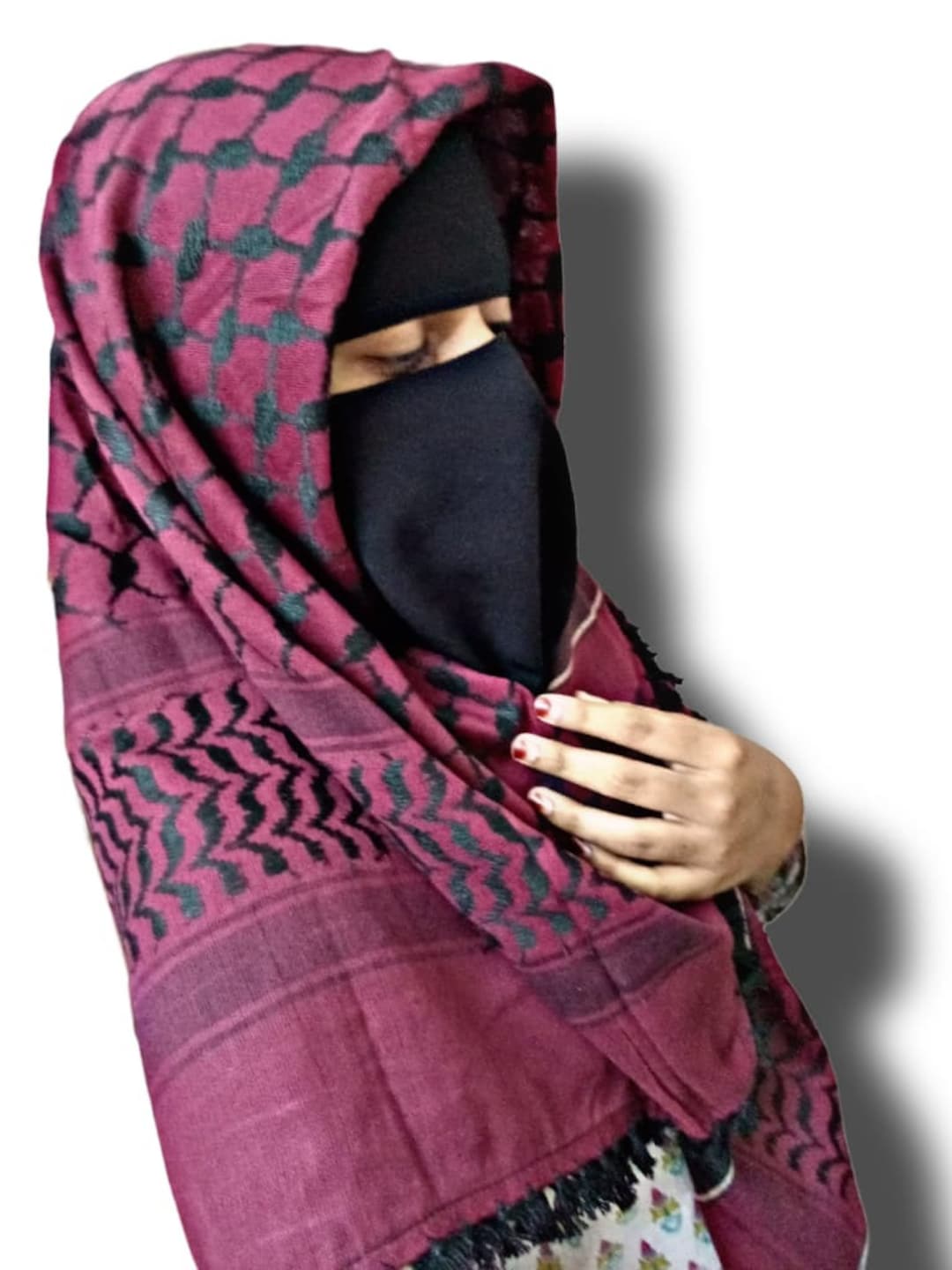 Palestine Keffiyeh Scarf: Traditional Red & Black Kufiya With Tassels ...