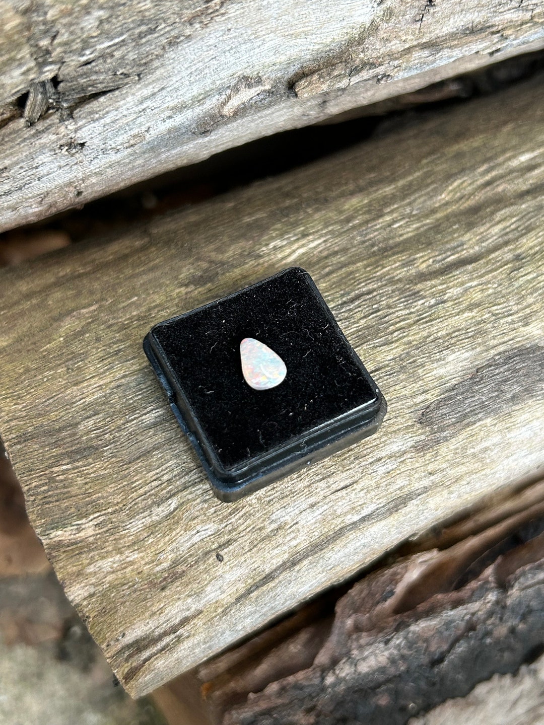 Lightning Ridge Opal Solid - 0.85 Carats - White Opal With ...