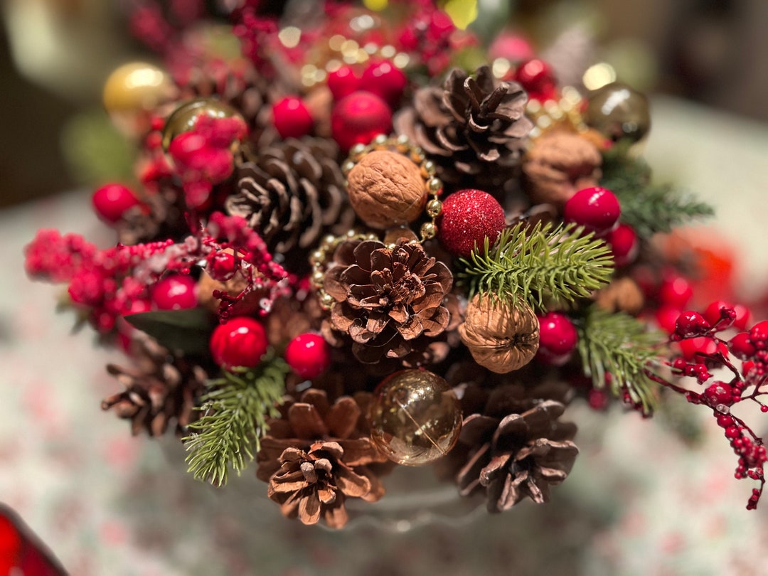 Christmas Centerpiece With Glass Backsplash - Etsy