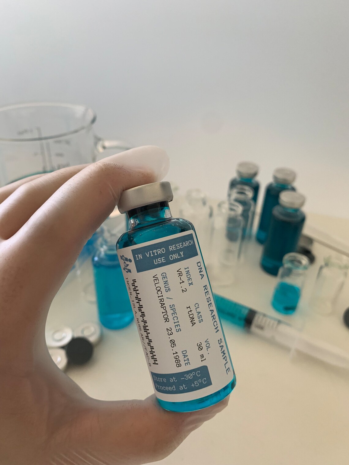 Velociraptor DNA Vial Jurassic Park / Jurassic World PROP 2 Pieces - Etsy