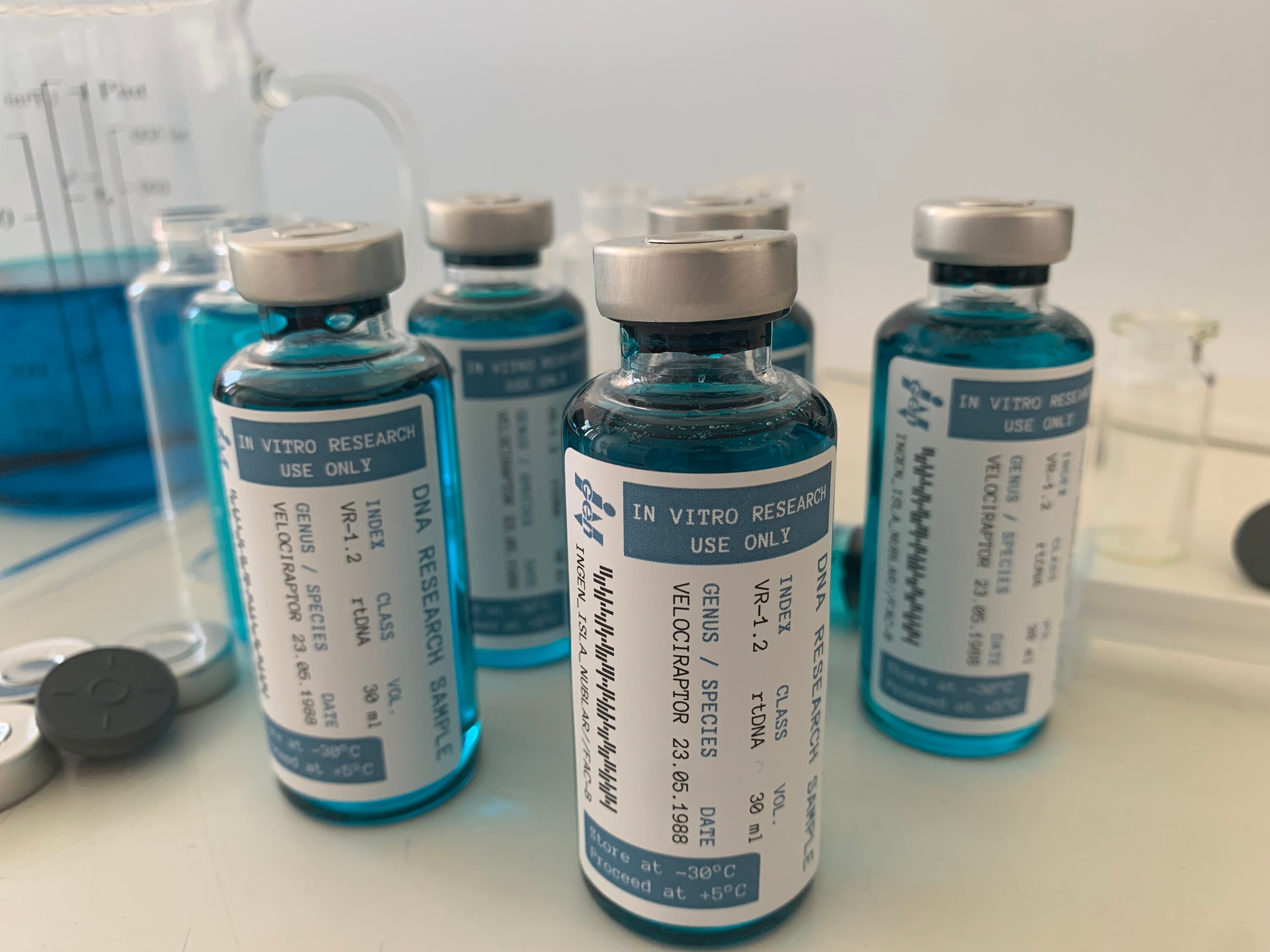 Velociraptor DNA Vial Jurassic Park / Jurassic World PROP 2 Pieces - Etsy