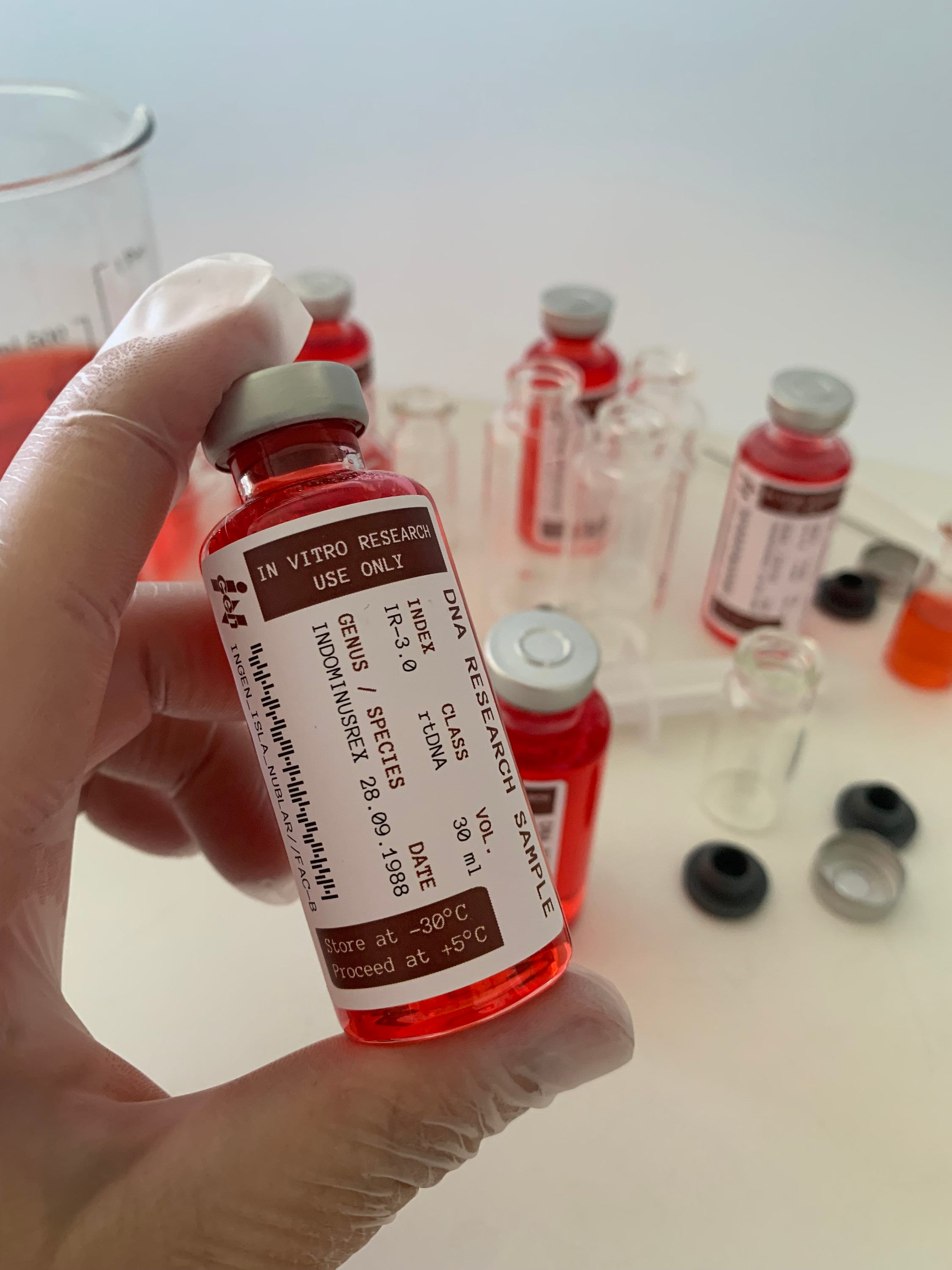 Indominus Rex - DNA Vial - Jurassic Park / Jurassic World - !!PROP ...