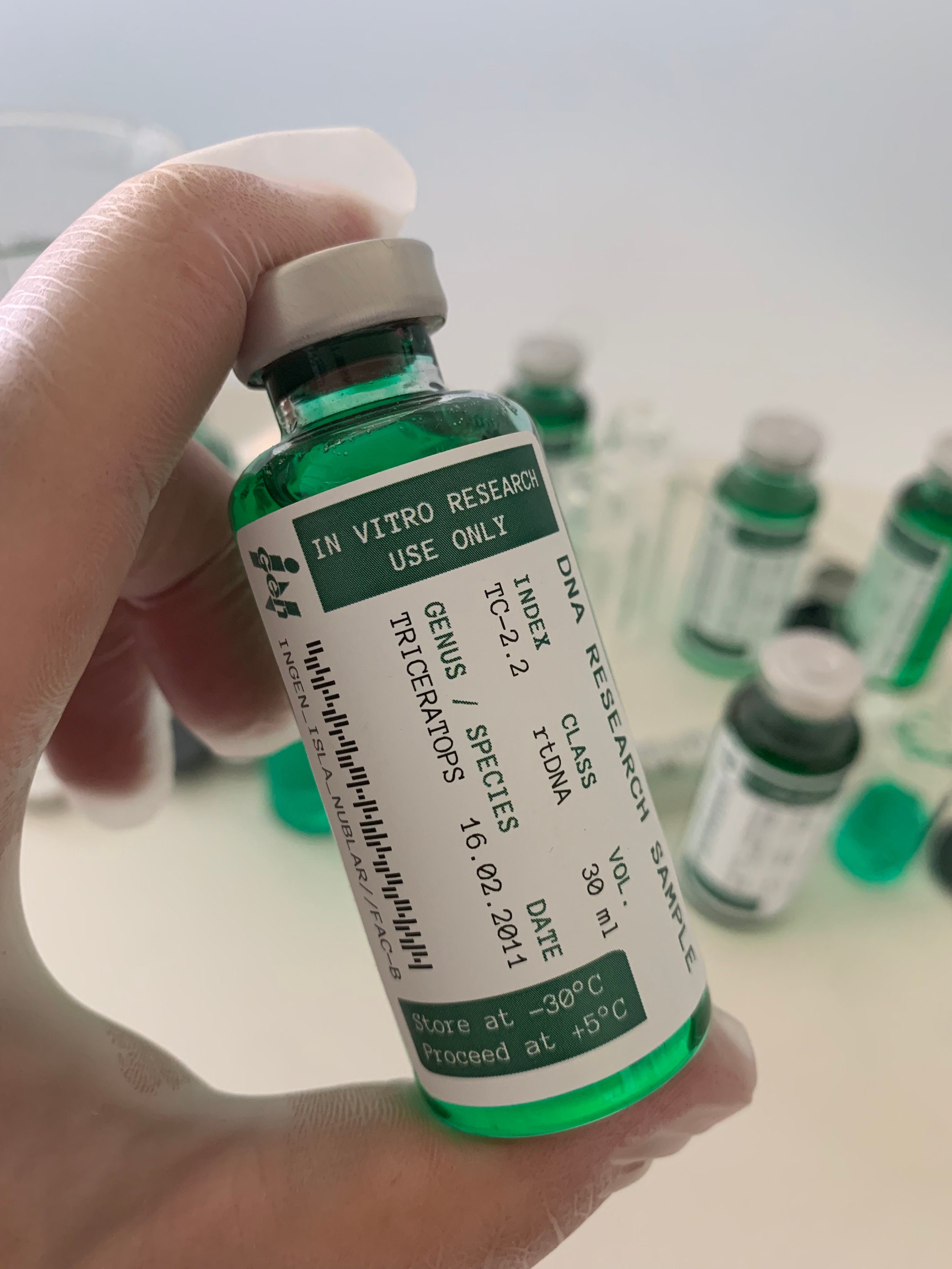 Triceratops DNA Vial Jurassic Park / Jurassic World PROPS 2 Pieces - Etsy