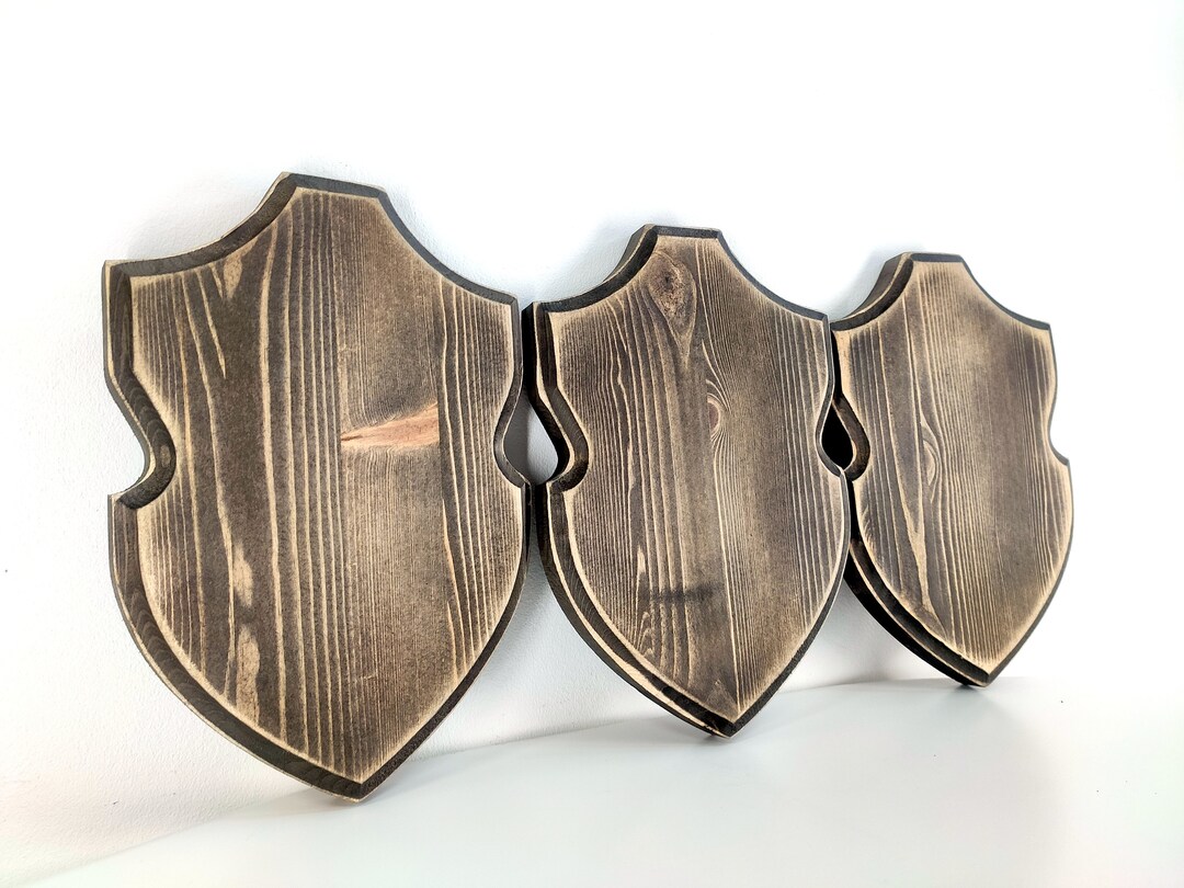 Wooden Hunting Trophy Shield, Carved Hunter's Trophy Stand, Custom ...