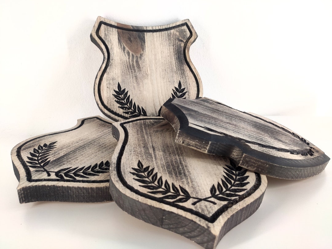 Wooden Hunting Trophy Shield, Carved Hunter's Trophy Stand, Custom ...