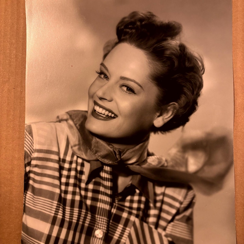 Alexis Smith - Etsy