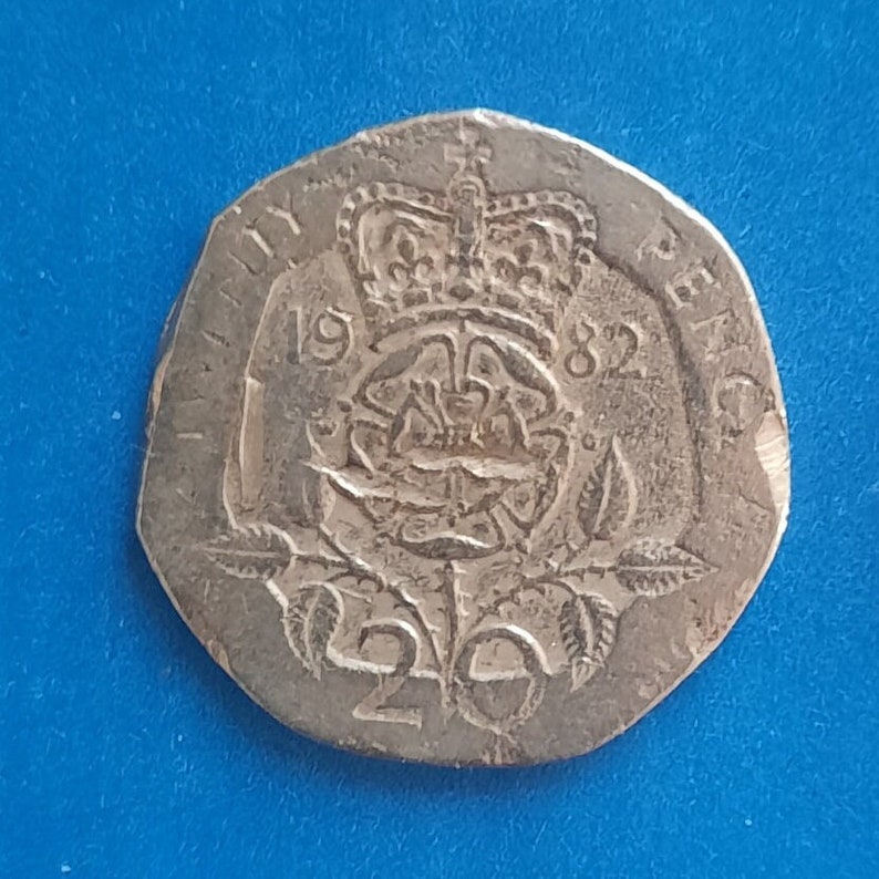 1982 Gbmint Errorqueen Elizabeth II 20 Pence Coin.rare - Etsy