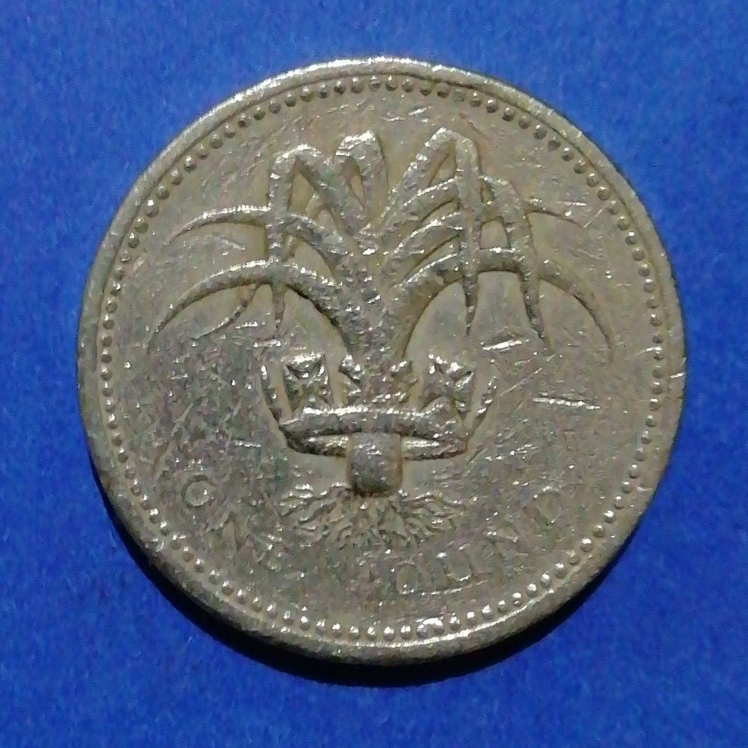 1985 WALES, GB Regionals ,QEII. Welsh Leek, One Pound Coin. Circulated ...