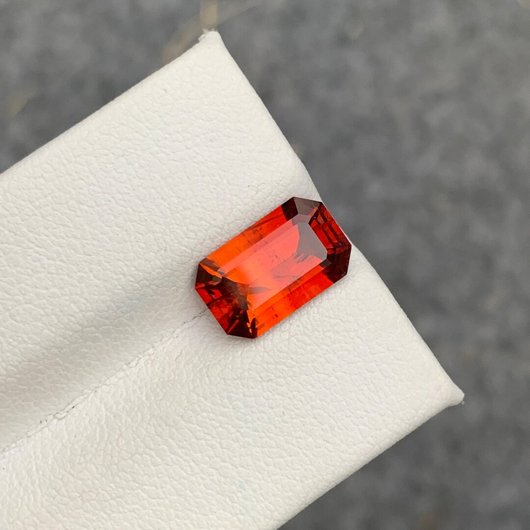 3.85 Cts Faceted Spessartine Garnet Spessartine Garnet Gemstone 11.7 Mm ...