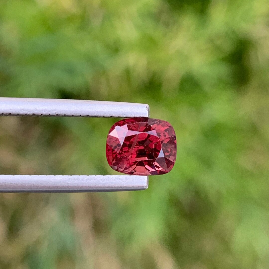 1.35 Carat Natural Faceted Burmese Red Spinel Loose Spinel Myanmar Mine ...
