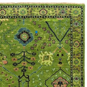 Hand-knotted Green Wool Oriental Rug: Traditional Floral & Geometric ...