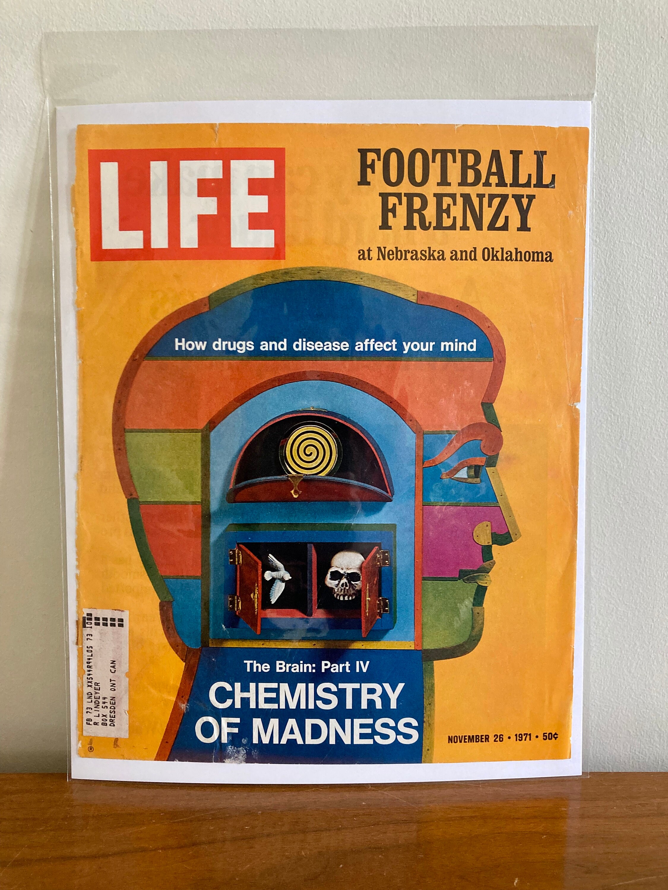 1971 Life Magazine Cover Vintage 70s 'chemistry of Madness, How Drugs ...