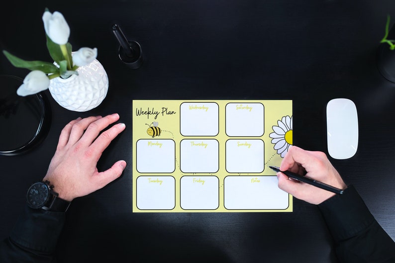 Printable Bee Weekly Desk Planner - Etsy