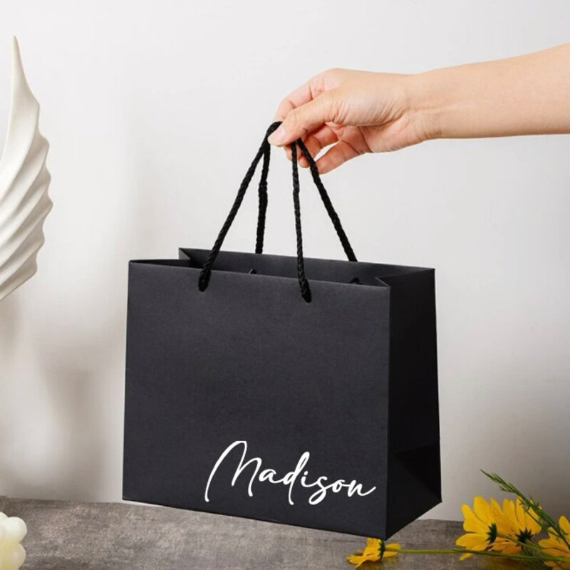 Small Gift Bags - 60+ Gift Ideas for 2024