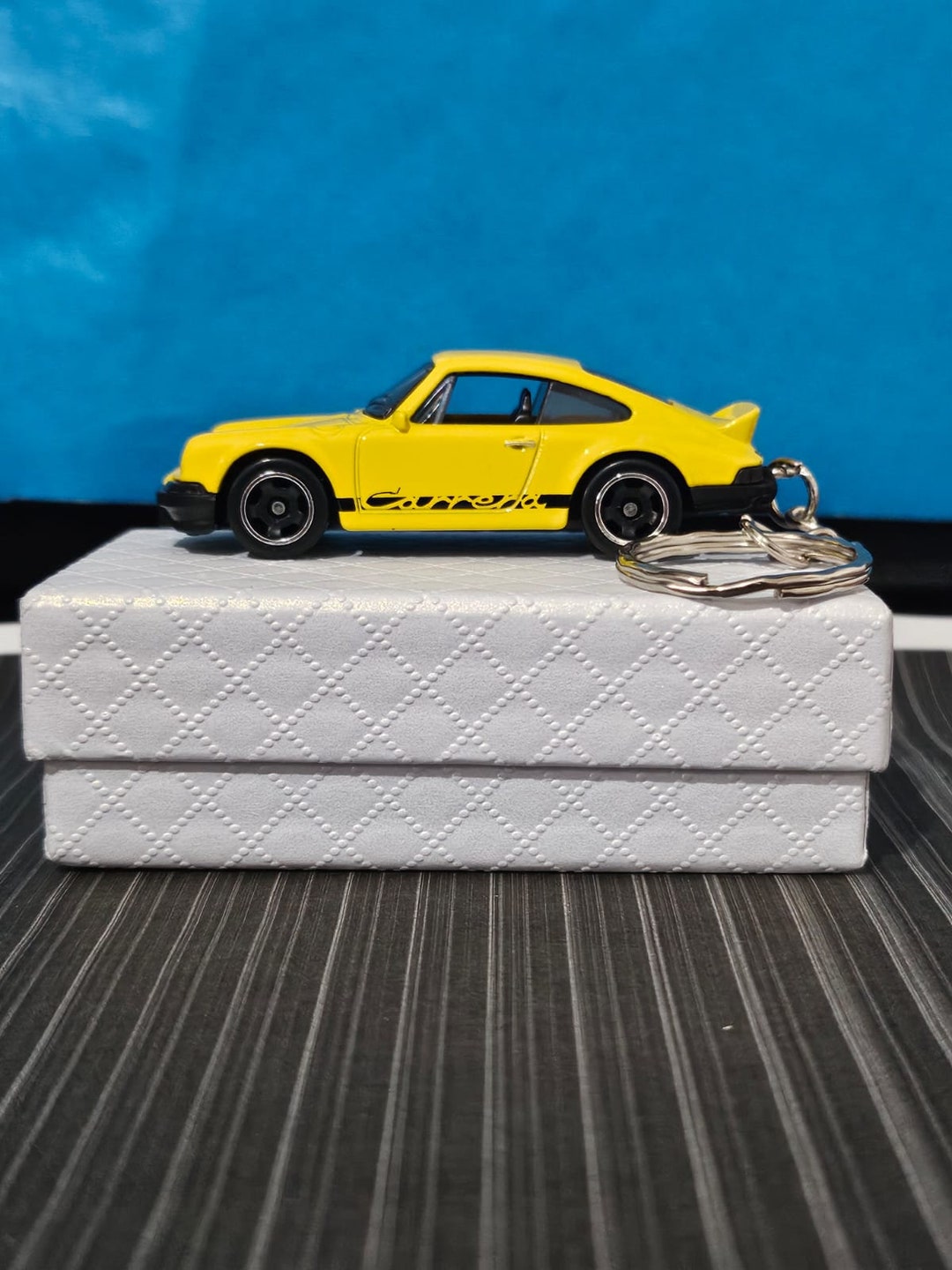 Porsche 911 Carrera Rs 2.7 Keyring - Etsy