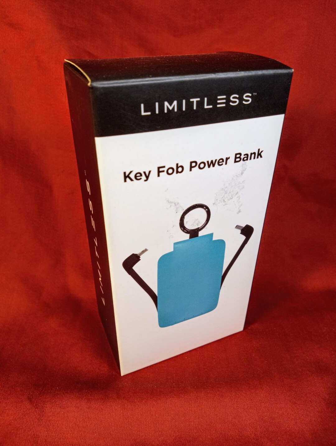 LIMITLESS Key Fob Power Bank Charger Turquoise 2,000 Mah 7.4 Wh, 2 ...