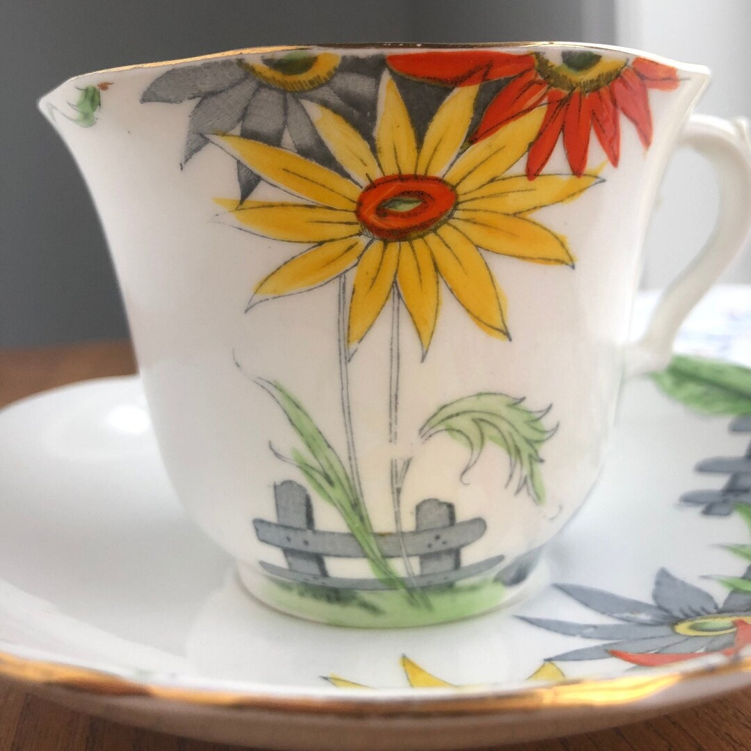 Vintage Bell China Art Deco Teacup and Saucer - Etsy