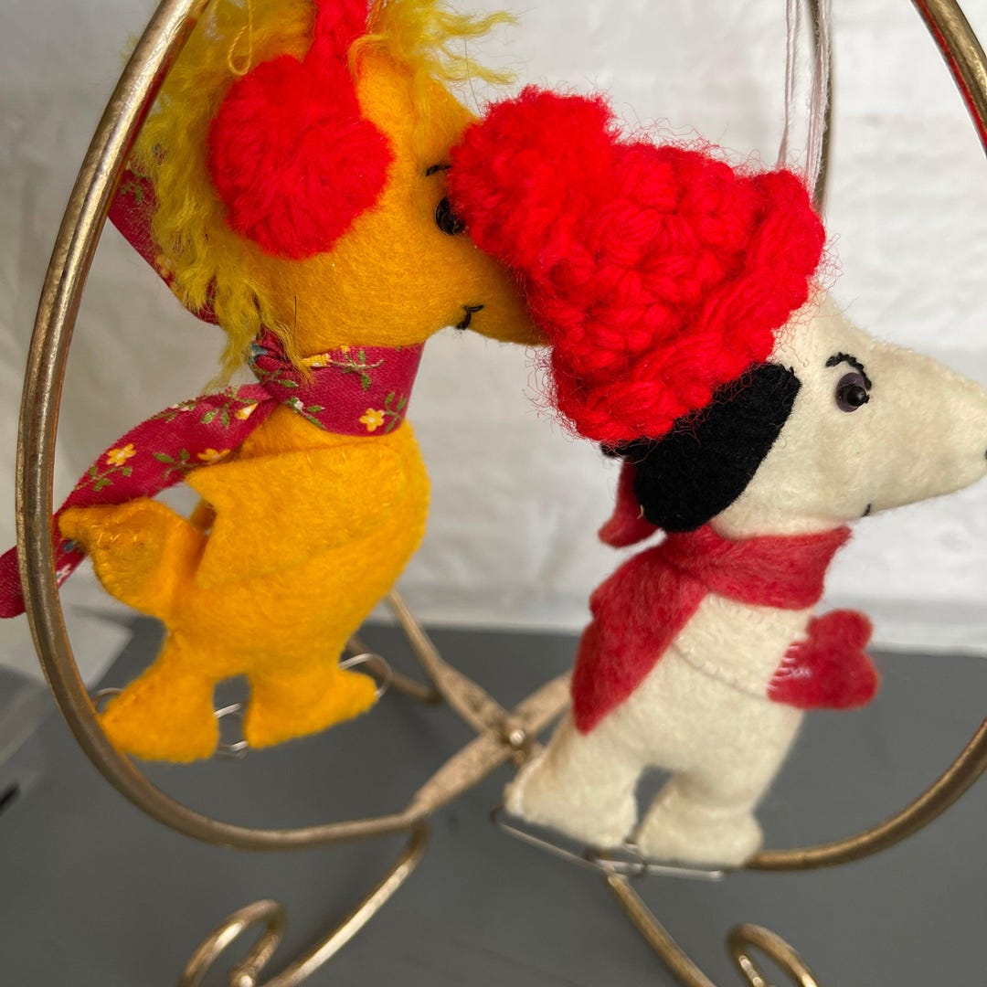 Snoopy and Woodstock Skating Homemade Peanuts Gang Style Stuffed Felt ...