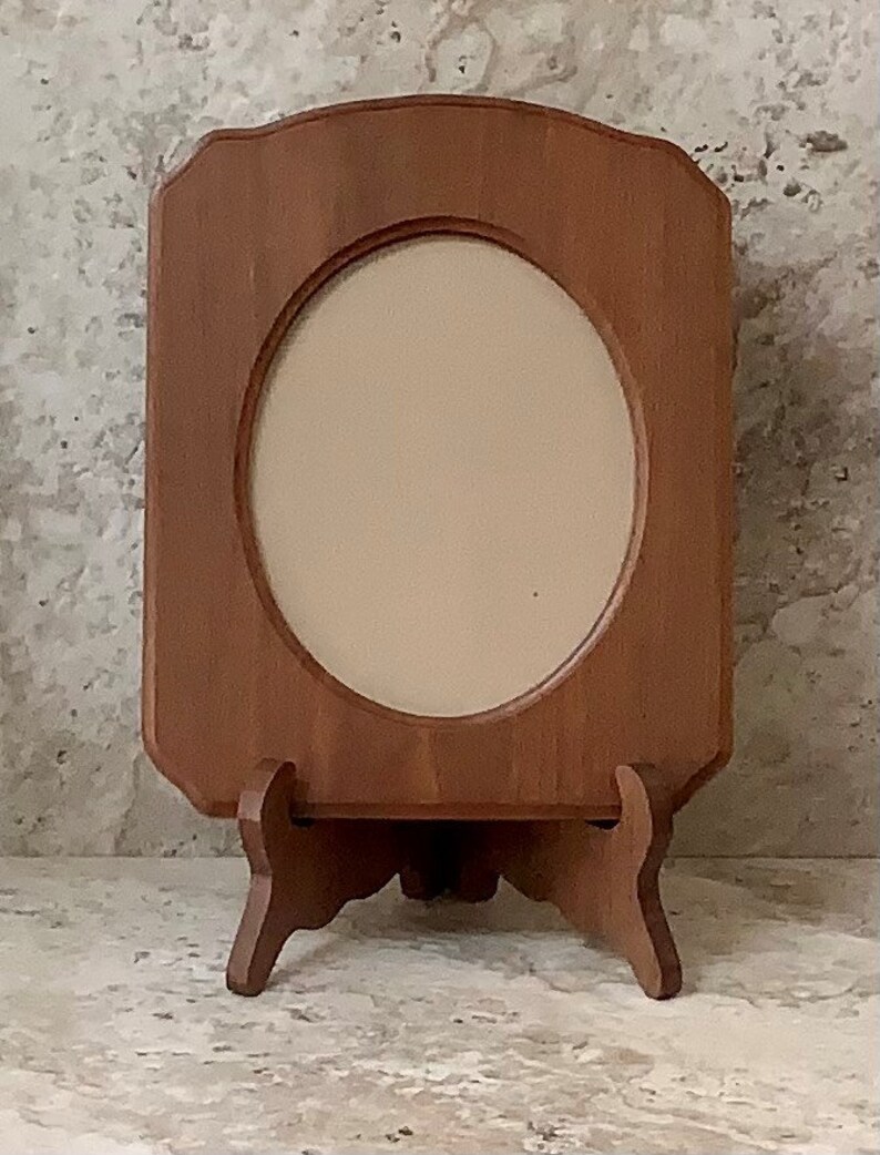 Oval Display Wood Frame | 8 X 10 | Hand Made | Black Walnut | Country ...
