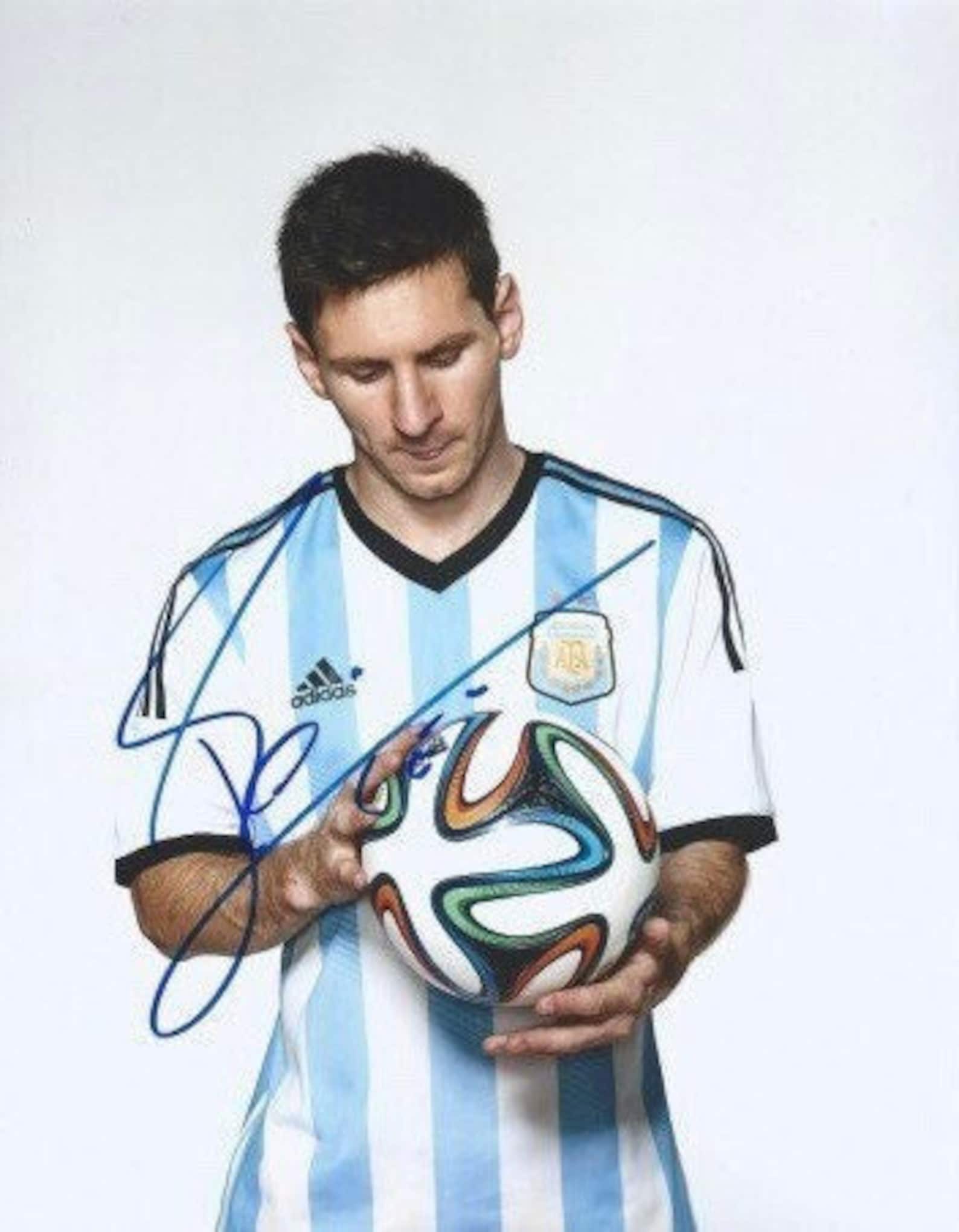 Lionel Messi Autograph - 4K - Etsy