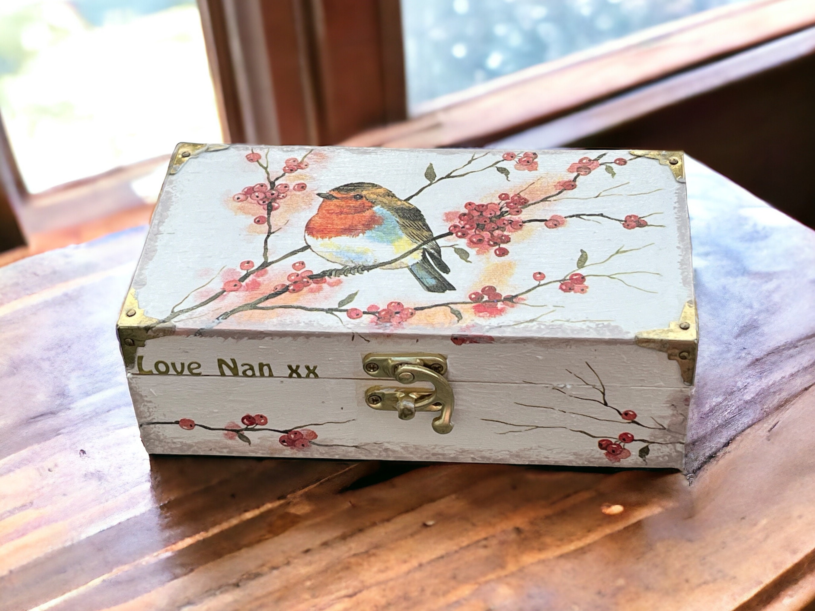 Hand-painted Robin Trinket Box: Vintage-inspired Keepsake for Jewelry ...