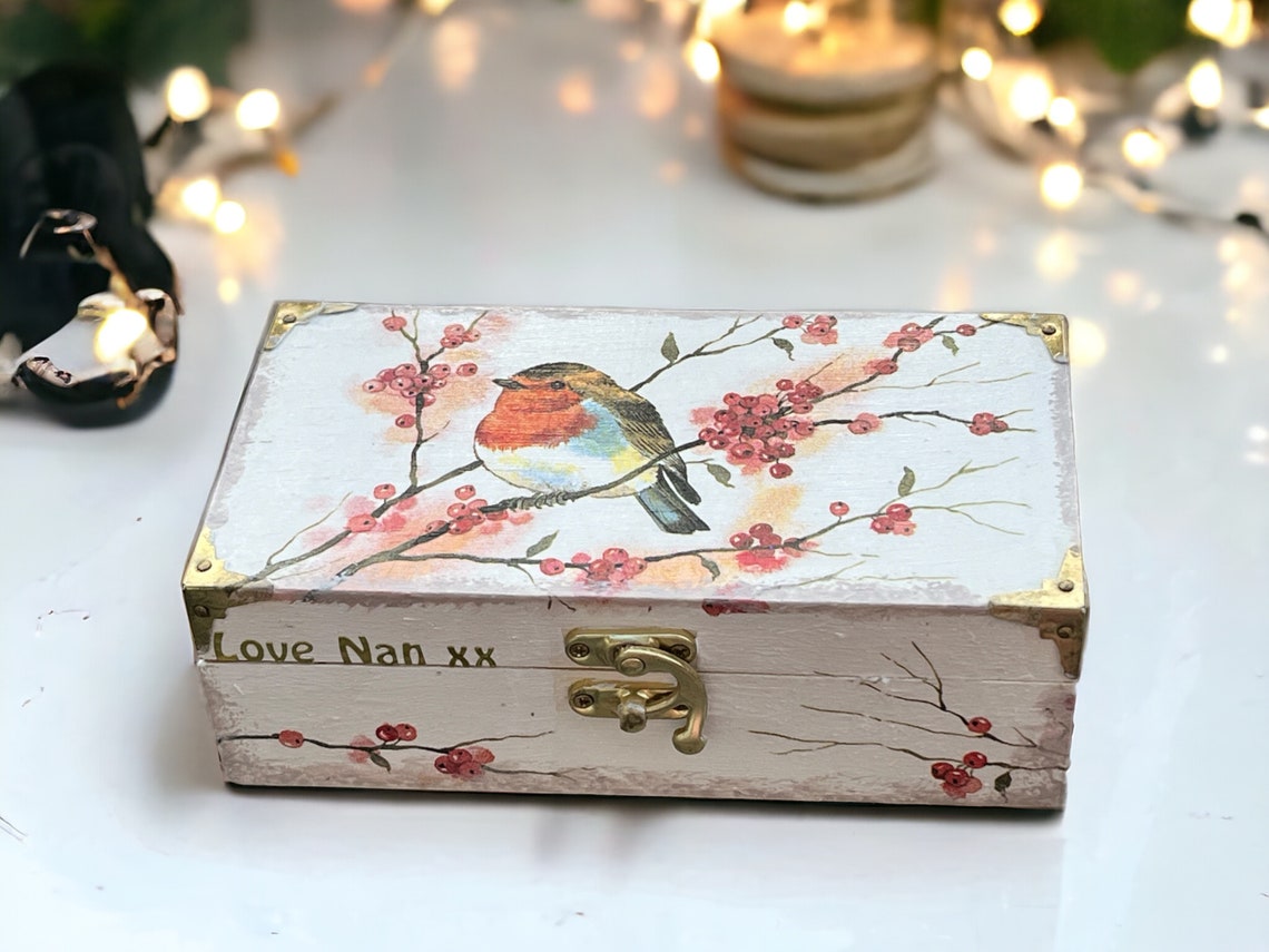 Hand-painted Robin Trinket Box: Vintage-inspired Keepsake for Jewelry ...