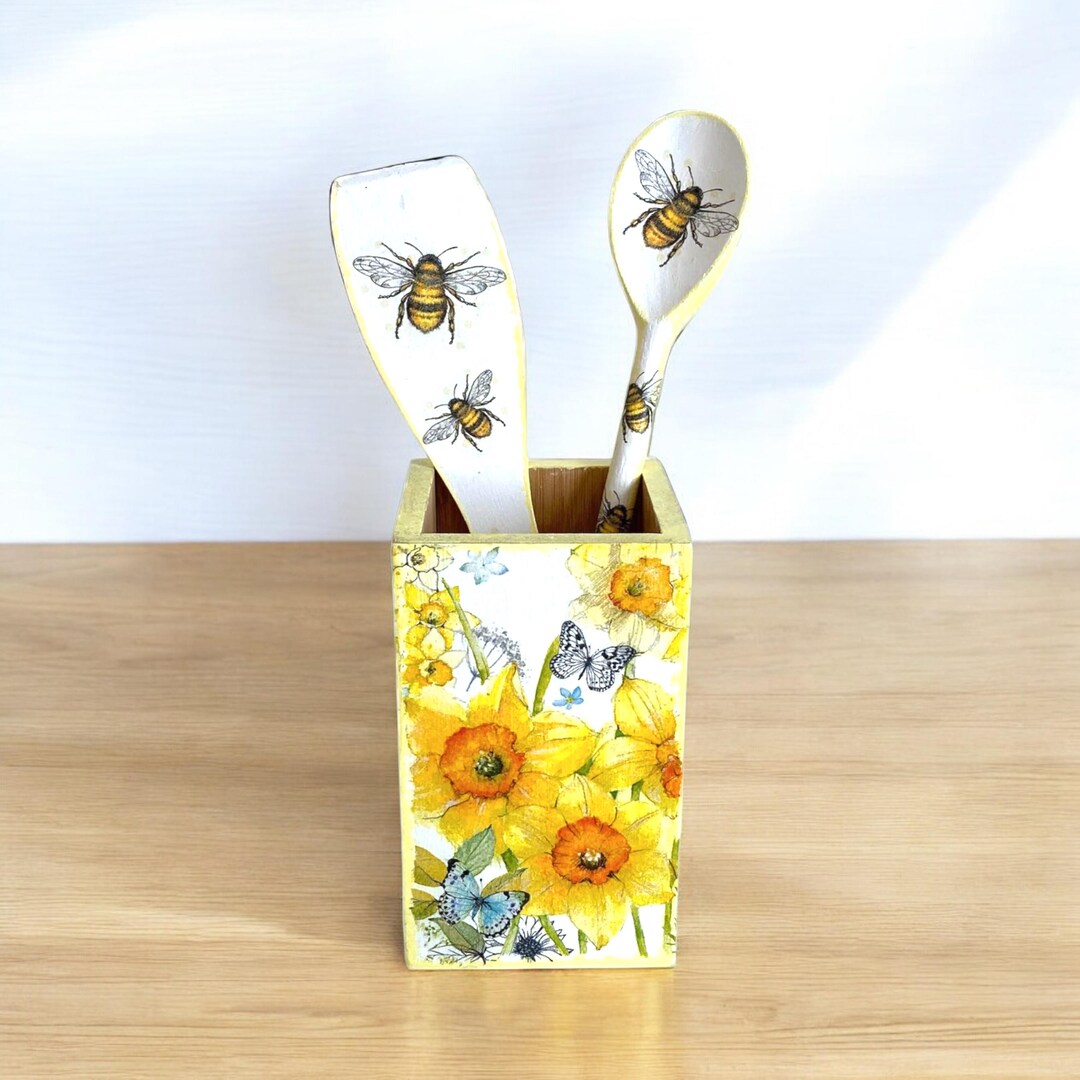 Bee Kitchen Decor, Kitchen Utensils, Bamboo Kitchen Utensils, Daffodil ...