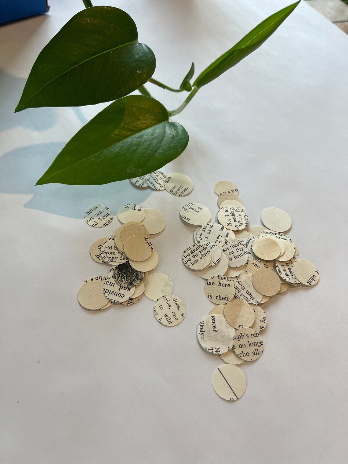 Vintage Book Page Confetti 100 Hand Cut Pieces - Etsy